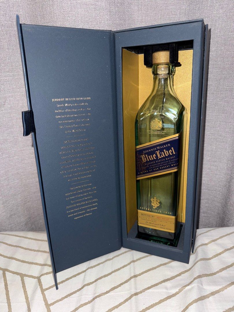Johnnie Walker Blue Label Blended Scotch Whisky, Food & Drinks ...