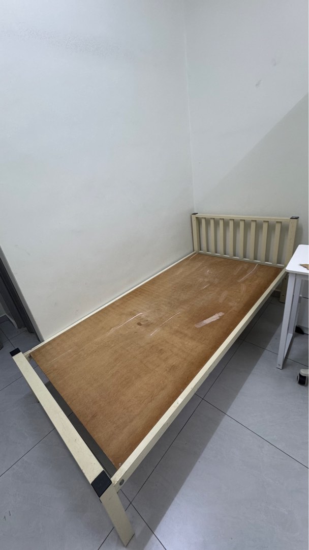 Katil single besi Metal bed frame heavy duty, Furniture & Home Living ...