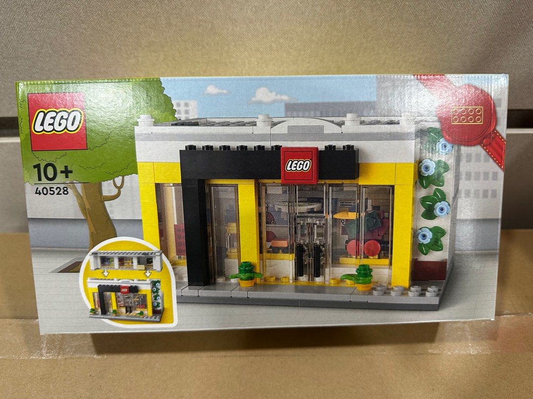 Lego 40528 Lego Retail Store, Hobbies & Toys, Toys & Games on Carousell