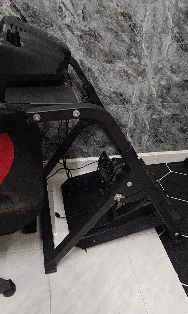 Logitech G29 Wheel with Racing Rig, Video Gaming, Gaming Accessories ...