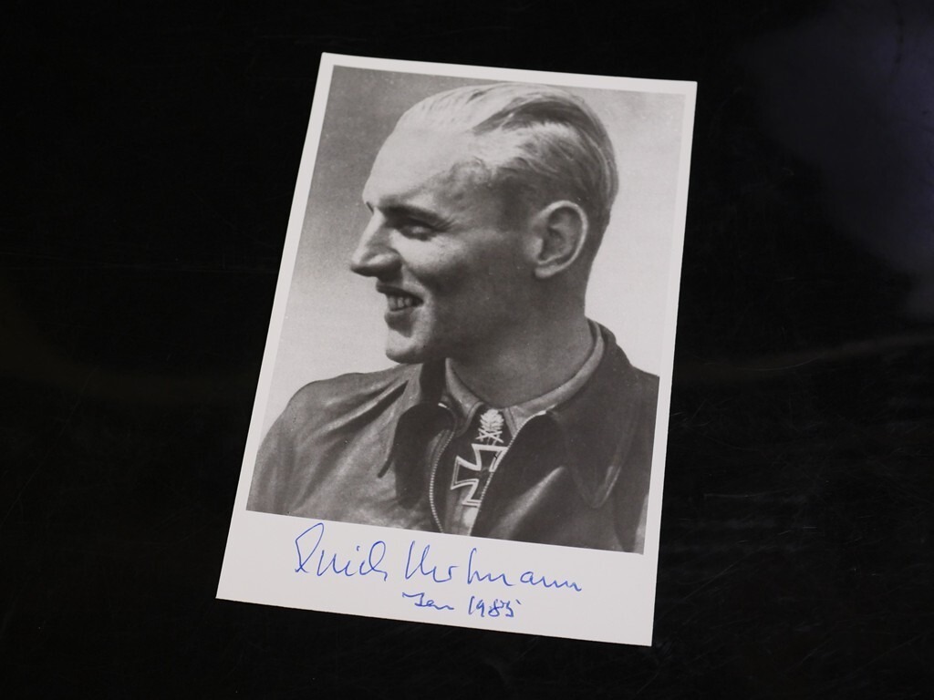 Original hand signed Photograph of Luftwaffe ace Erich Hartmann ...