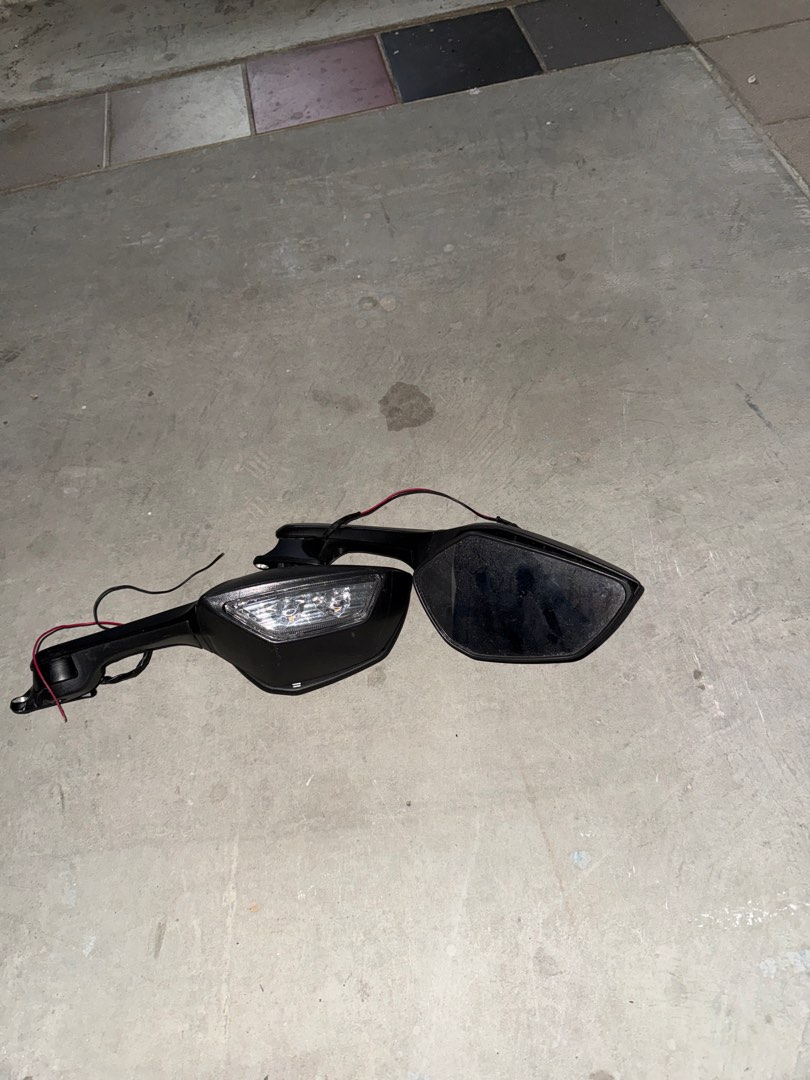 R15 v3 side mirrors wi to indicator, Motorcycles, Motorcycle ...