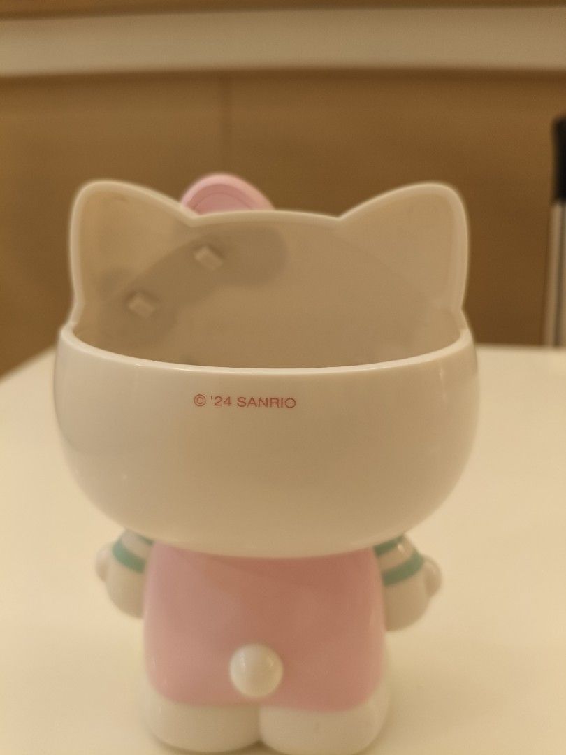 Sanrio Hello Kitty Pen Holder, Hobbies & Toys, Stationery & Craft ...