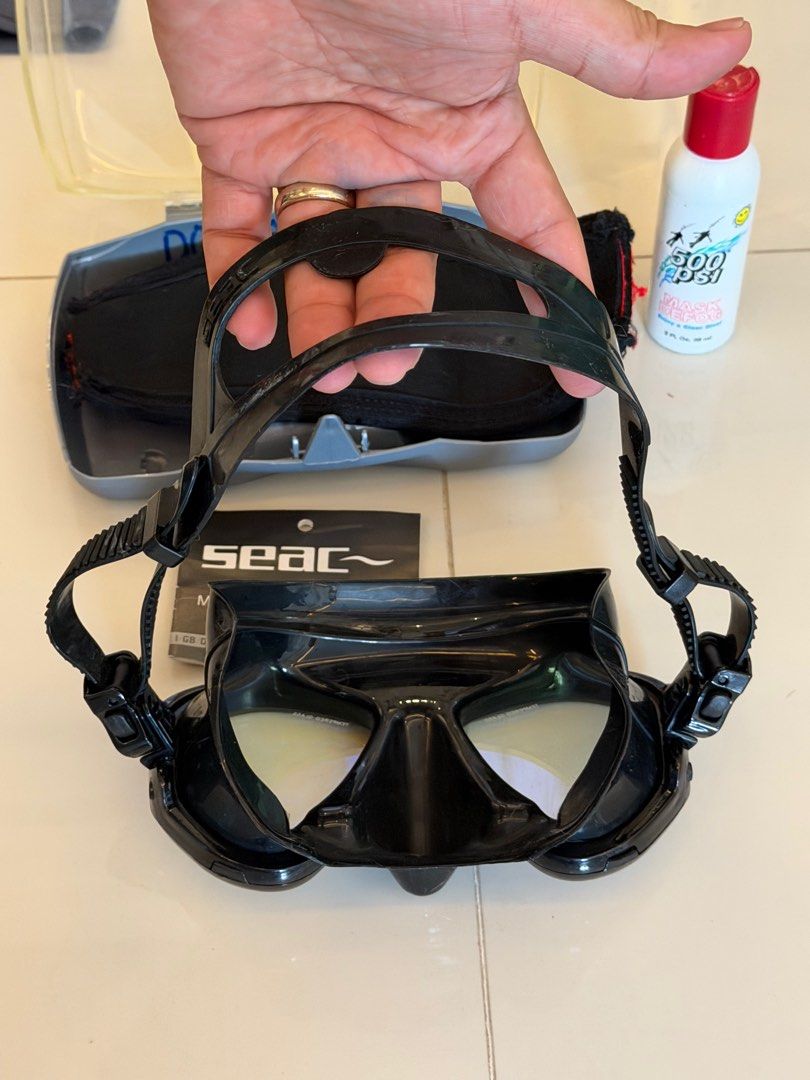 SEAC Diving Mask with Case and Anti-Fog gel, Sports Equipment, Other ...