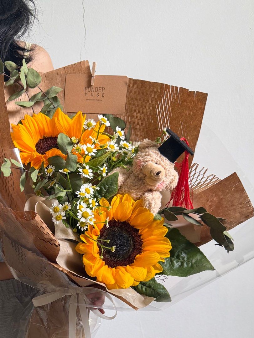 Sunflower Graduation Bouquet with Teddy Bear ,fresh sunflower bouquet ...