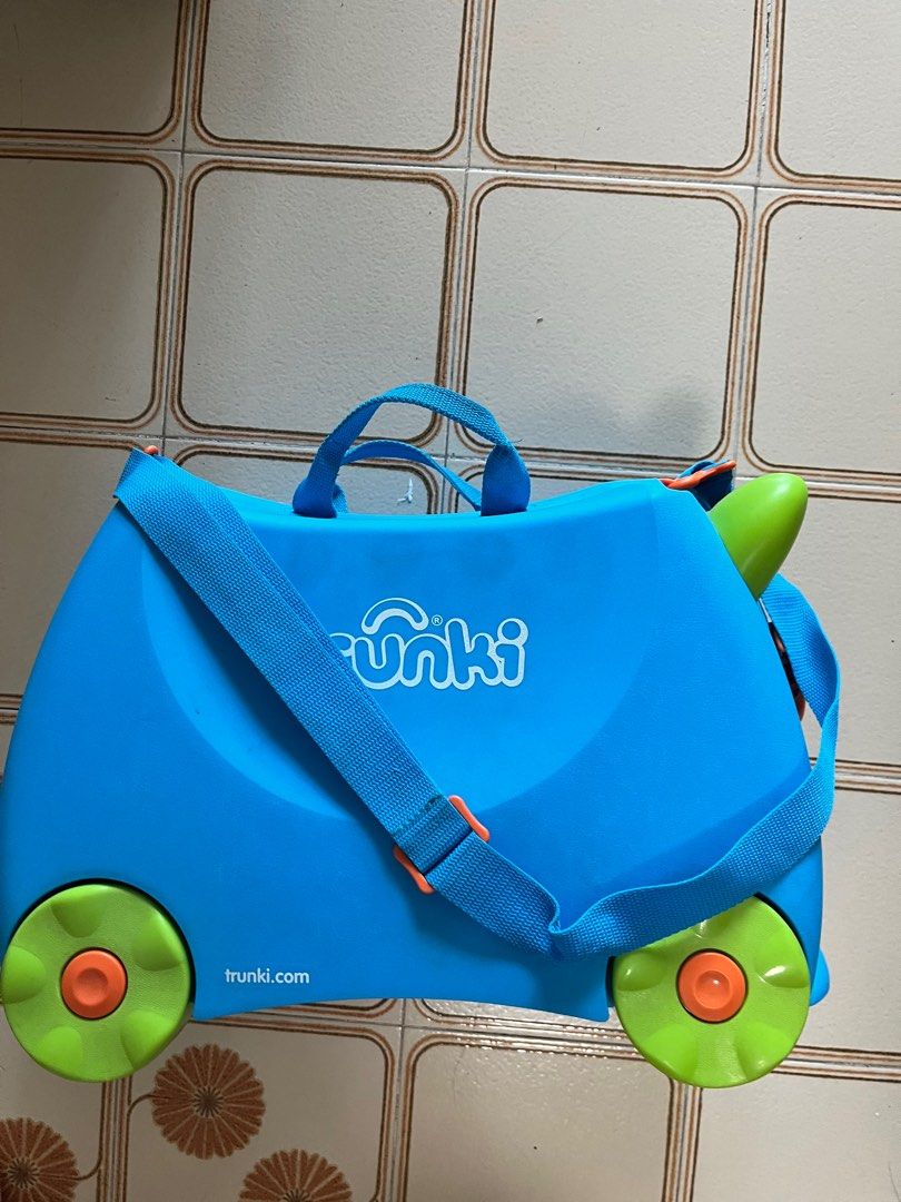 Trunki Ride-On Suitcase - Blue, Hobbies & Toys, Travel, Luggage on ...