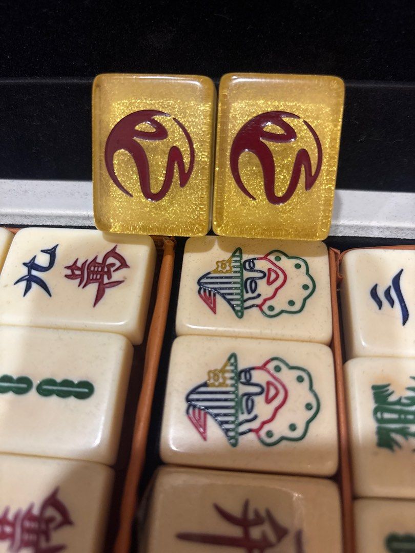 Vintage Mahjong Set in Case, Hobbies & Toys, Toys & Games on Carousell