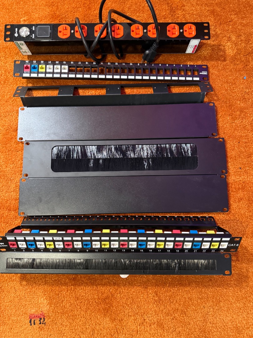 19" server rack accessories - PDU / Blanking panel / Raspberry pie ...
