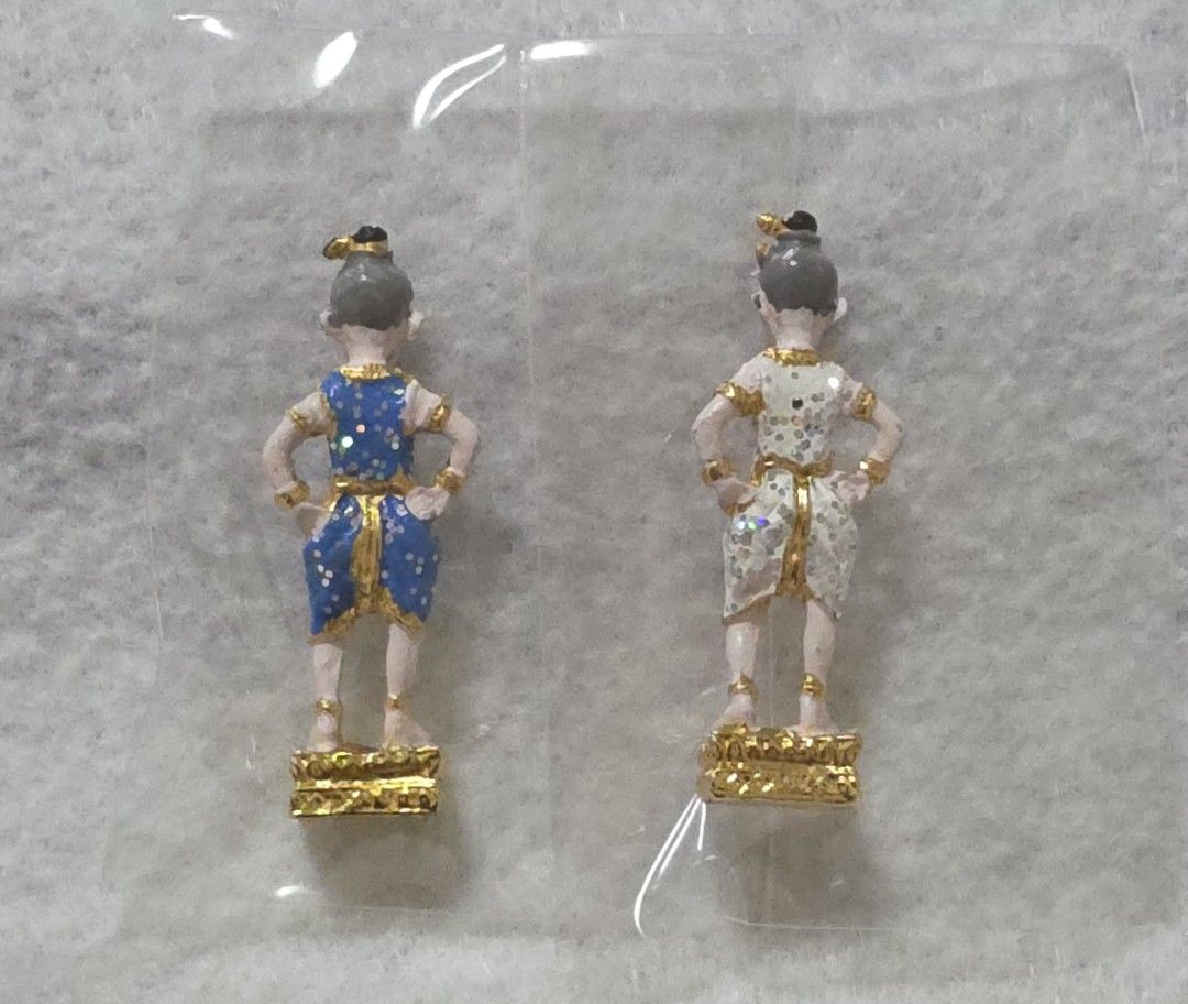 591 Kumanthong Roop Lor blue, white 2 pieces, Hobbies & Toys, Religious ...