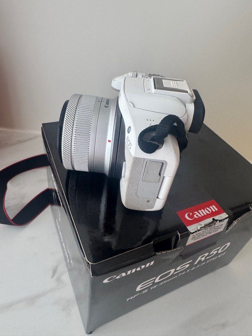 Canon EOS R50 RF-S 18-45mm Kit with spare battery, Photography, Cameras ...