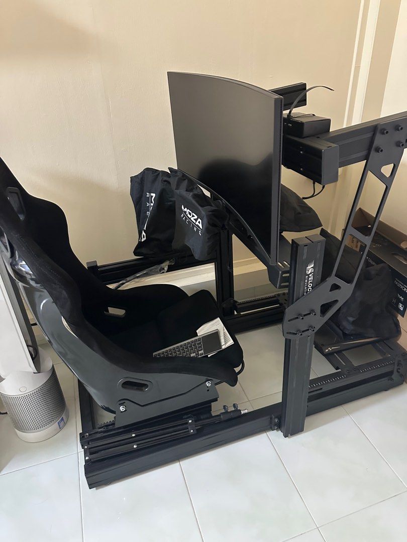 Sim Racing Rig | Enthusiast Sim Racing Set-Up | Moza | Velocity, Video ...