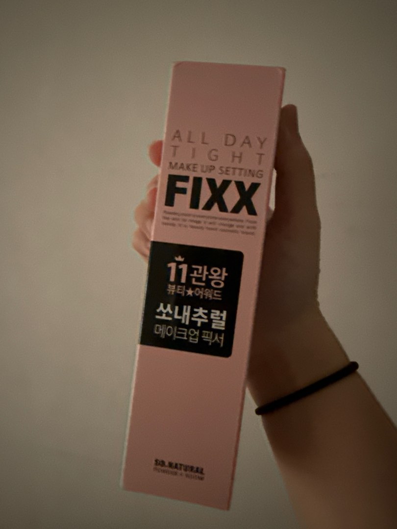 FIXX Makeup setting spray, Beauty & Personal Care, Face, Makeup ...