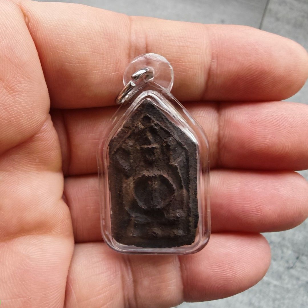 LP Boon Wat Klang Bang Kaew BE2476, Hobbies & Toys, Religious Items on Carousell