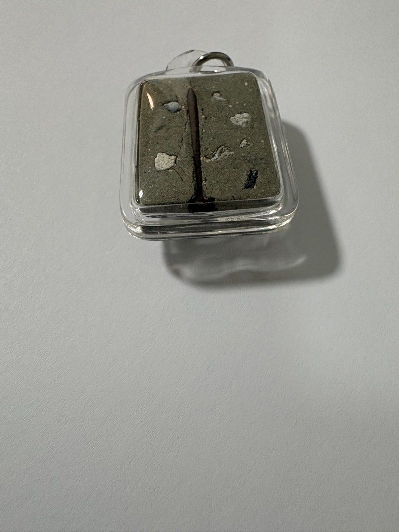 LP Chamnan Phra Pidta, Hobbies & Toys, Religious Items on Carousell