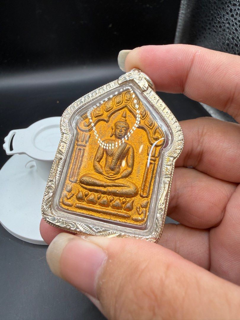 Luang phor sakorn 2546 + silver casing 2xxx tbh, Hobbies & Toys ...
