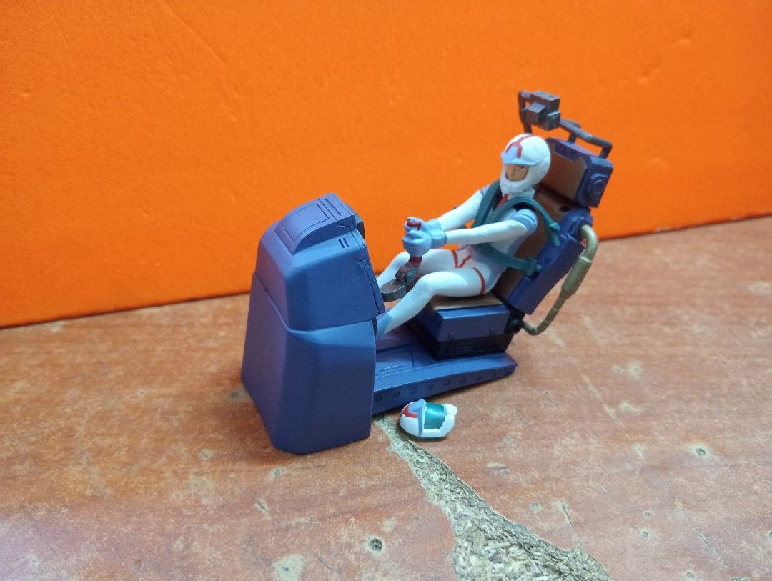 Mobile Suit Gundam Imagination Figure Amuro Ray Cockpit Figure, Hobbies ...