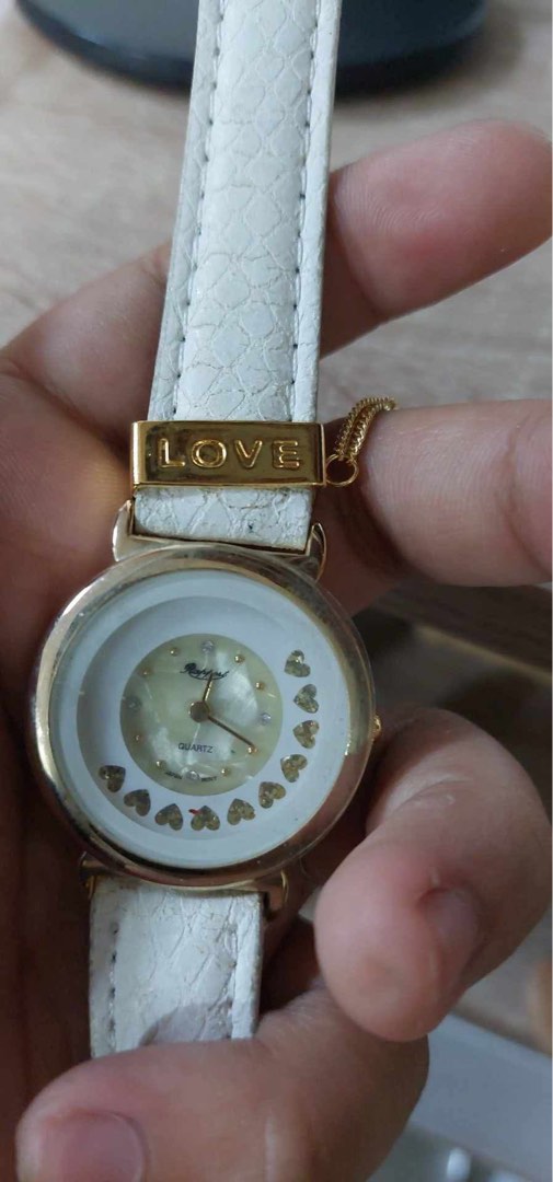 Rapport ladies watch moving hearts, Women's Fashion, Watches ...