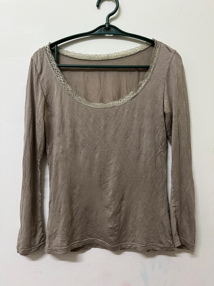 Uniqlo HEATTECH Inner S, Women's Fashion, Tops, Longsleeves on Carousell