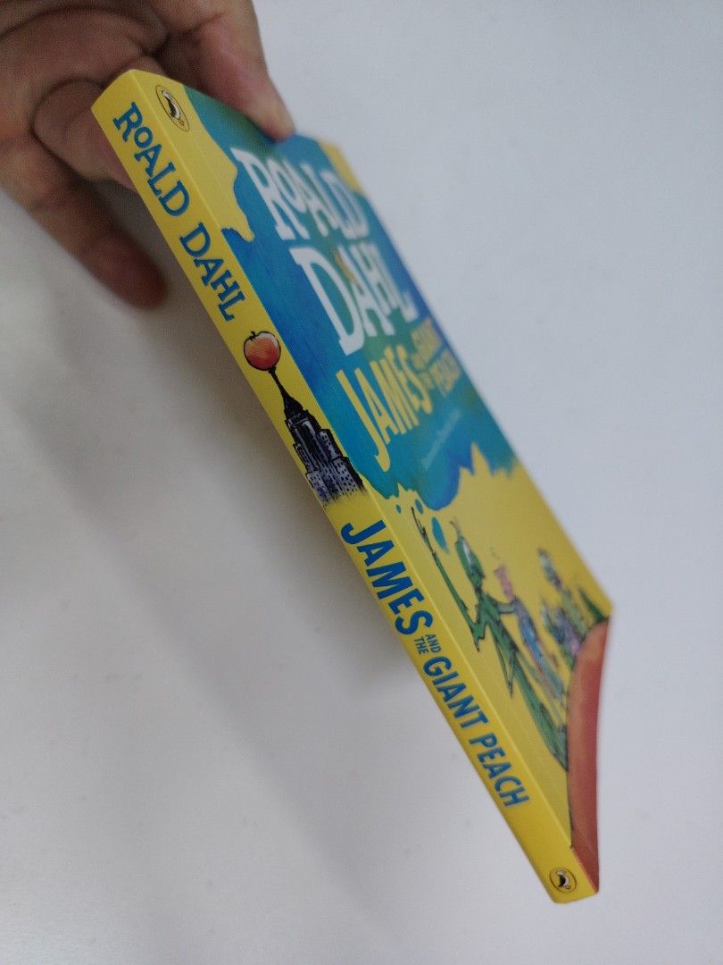[Used] James and the Giant Peach by Roald Dahl (Children / Humor ...
