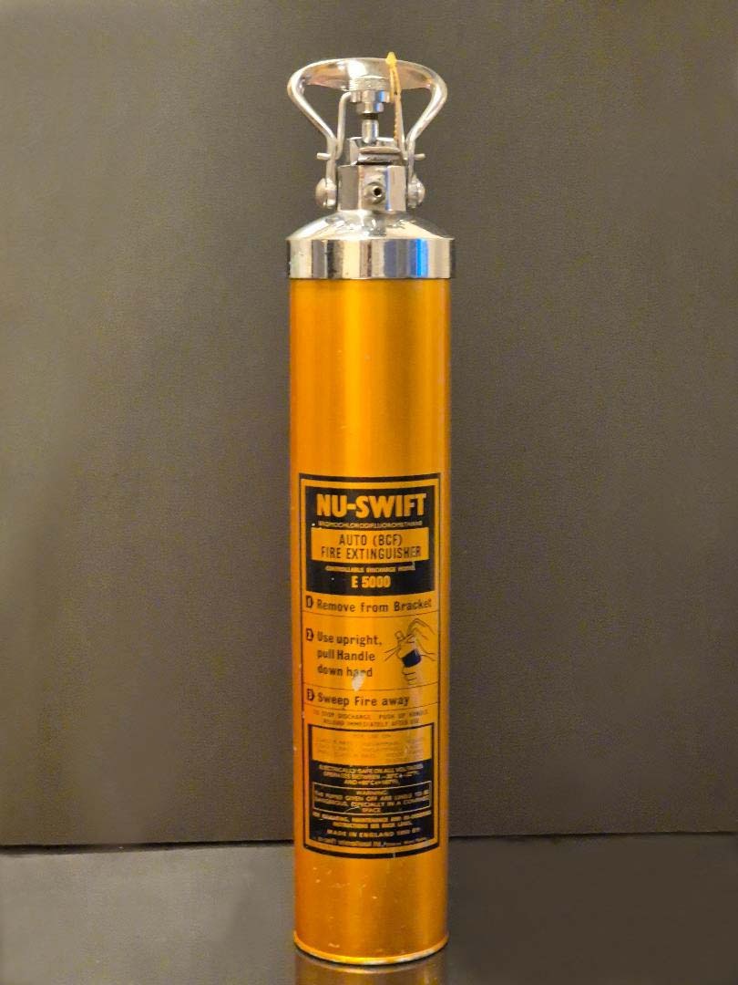 1980 VINTAGE NU SWIFT FIRE EXTINGUISHER, Hobbies & Toys, Memorabilia ...