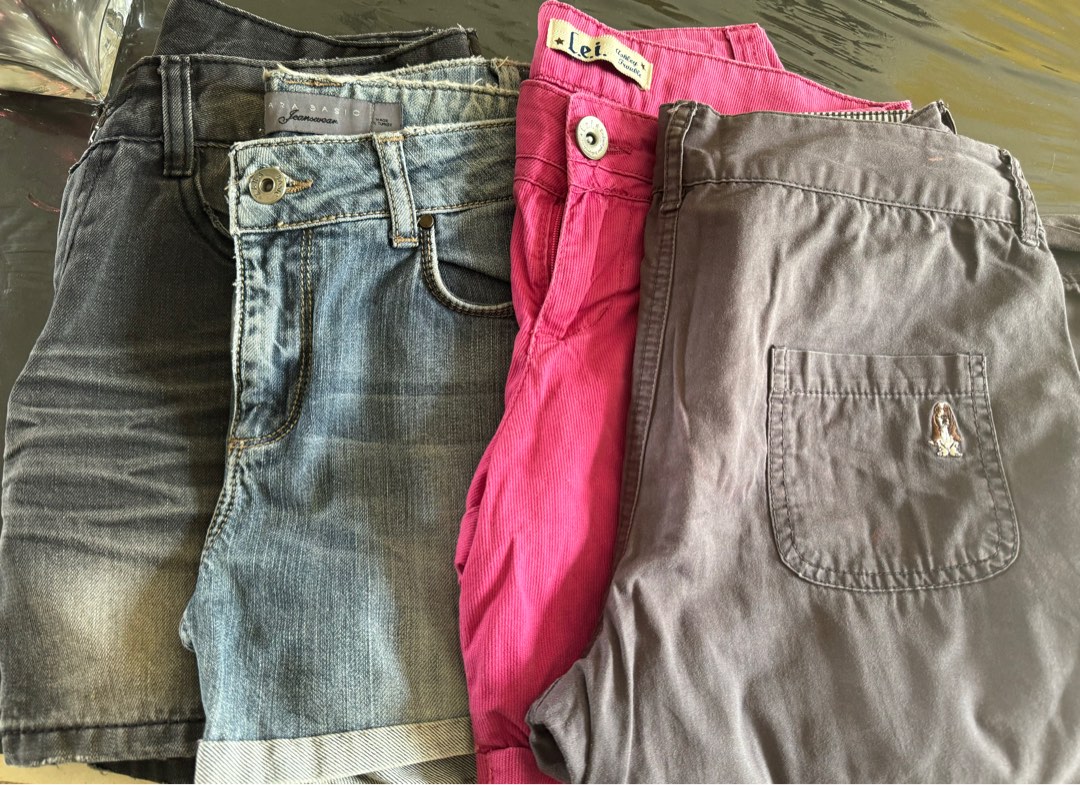 bundle short 4pcs $10, Women's Fashion, Bottoms, Shorts on Carousell