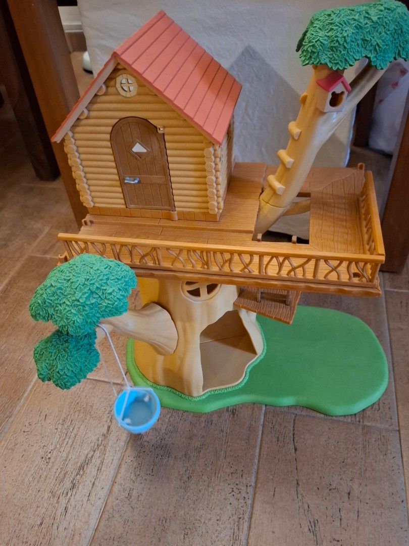 Calico Critters Treehouse Playset, Hobbies & Toys, Toys & Games on ...