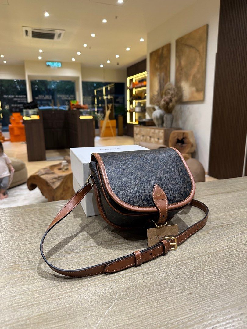 Celine folco medium, Luxury, Bags & Wallets on Carousell