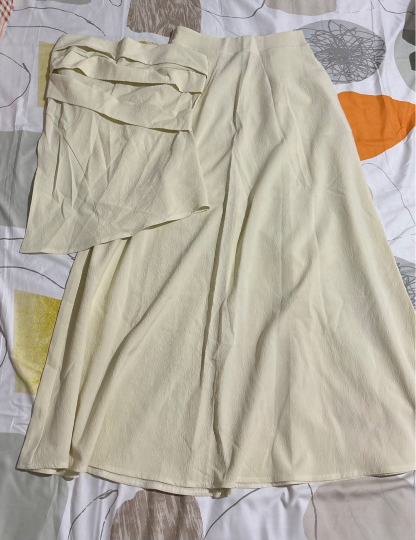 Cream-colored Skirt and Top Set, Women's Fashion, Dresses & Sets, Sets ...