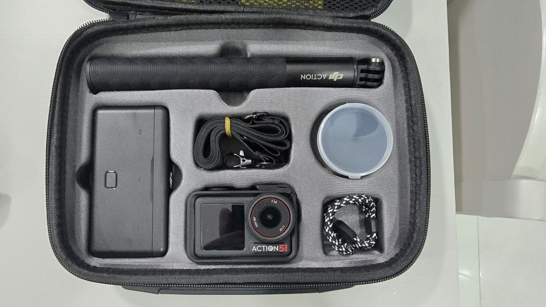 DJI Osmo Action 5 Pro Adventure Combo ( Warranty Oct 26), Photography ...