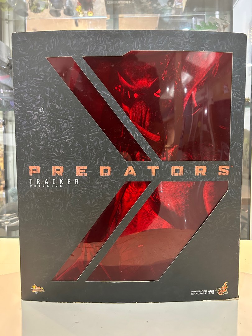 Hot Toys 1/6 Hot Toys MMS 147 Predators: Tracker Predator with Hound ...