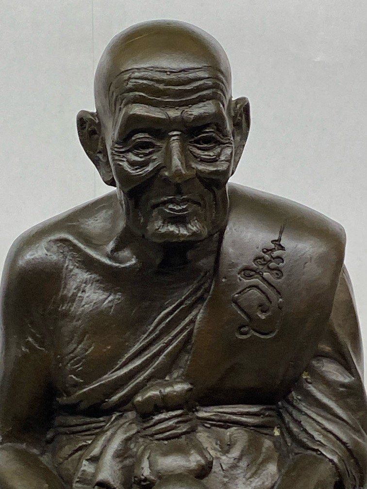 Luang Phor Thuad, Hobbies & Toys, Religious Items on Carousell