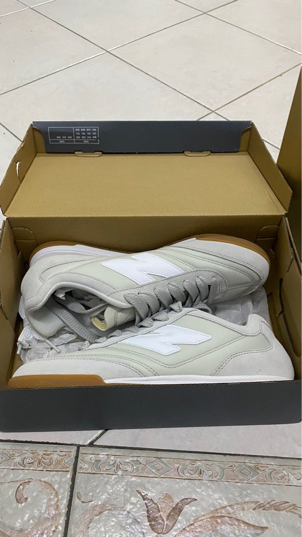 New Balance URC42 Grey 9US, 8-1/2UK, Men's Fashion, Footwear, Sneakers ...