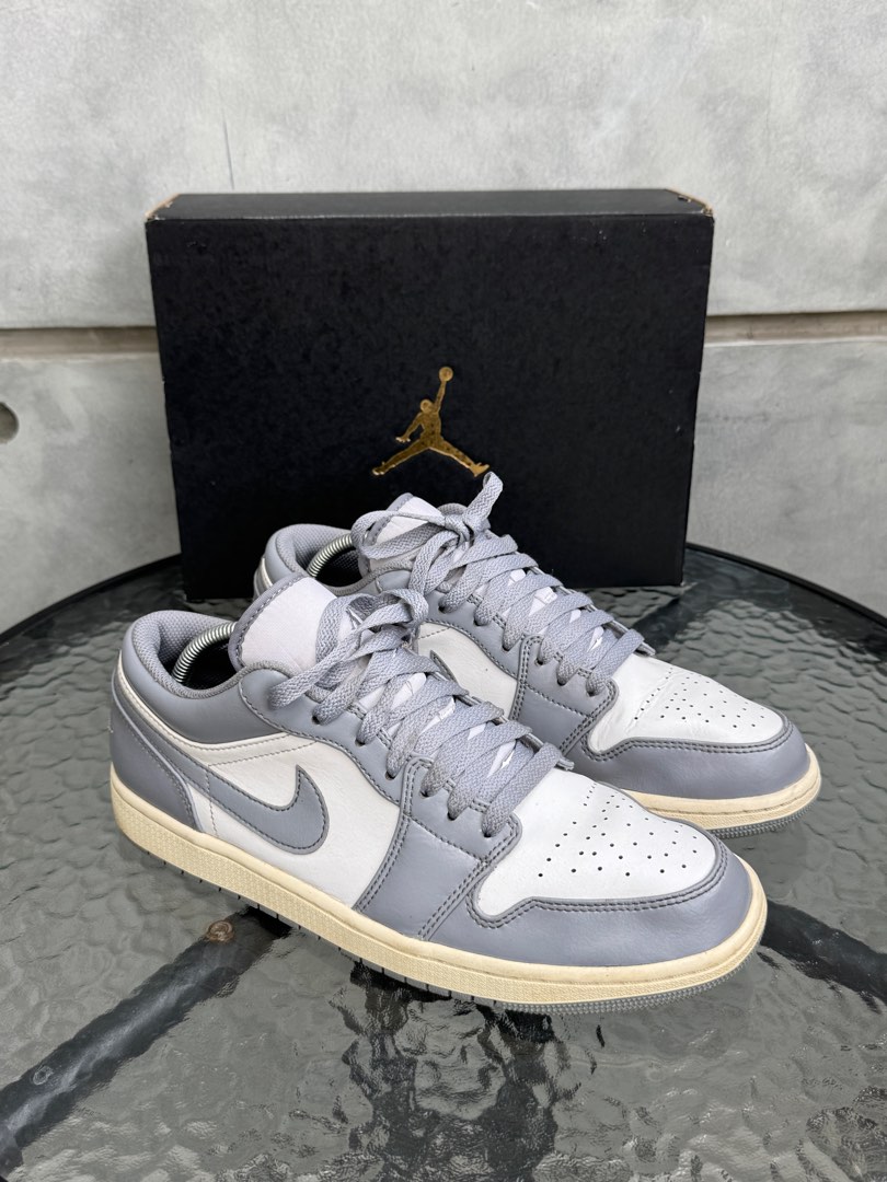 Nike Air Jordan 1 Low Vintage Gray, Fesyen Pria, Sepatu , Sneakers di ...