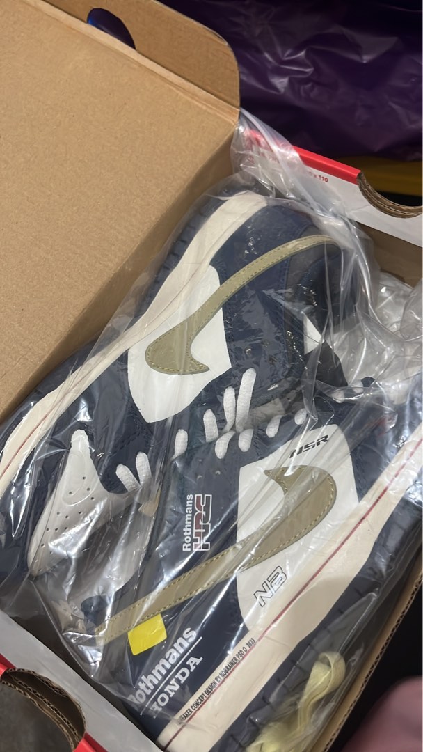 Nike SB Dunk Low Rothmans Honda, Men's Fashion, Footwear, Sneakers on ...