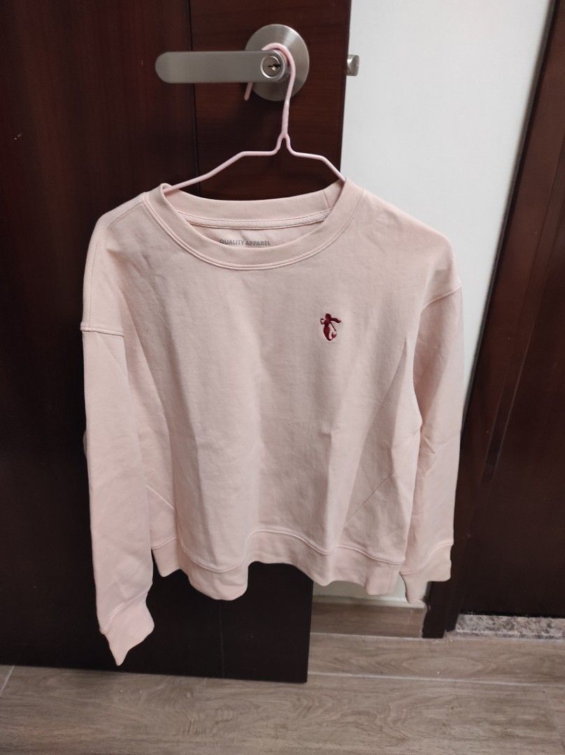 Pink Sweatshirt with Logo, 女裝, 上衣, 長袖衫 - Carousell