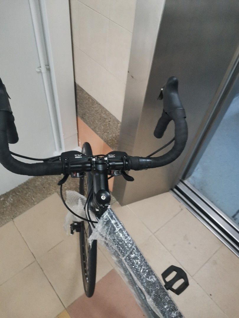 Road bike with 24-Speed, Sports Equipment, Bicycles & Parts, Bicycles ...