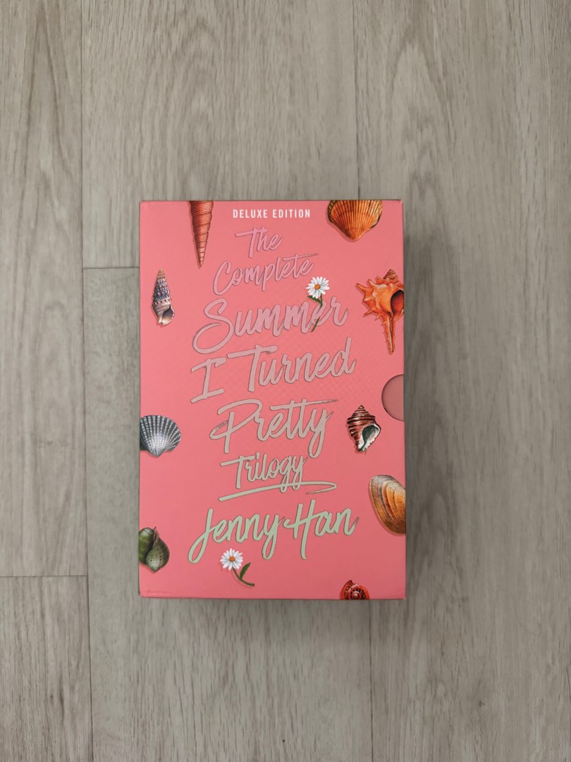 the summer i turned pretty deluxe edition by jenny han, Hobbies & Toys ...