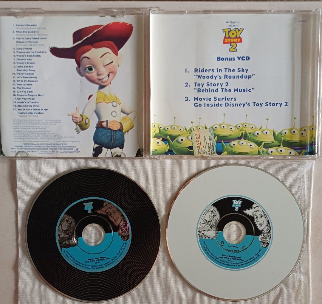 Toy Story 2 Soundtrack 2CD, Hobbies & Toys, Music & Media, CDs & DVDs ...