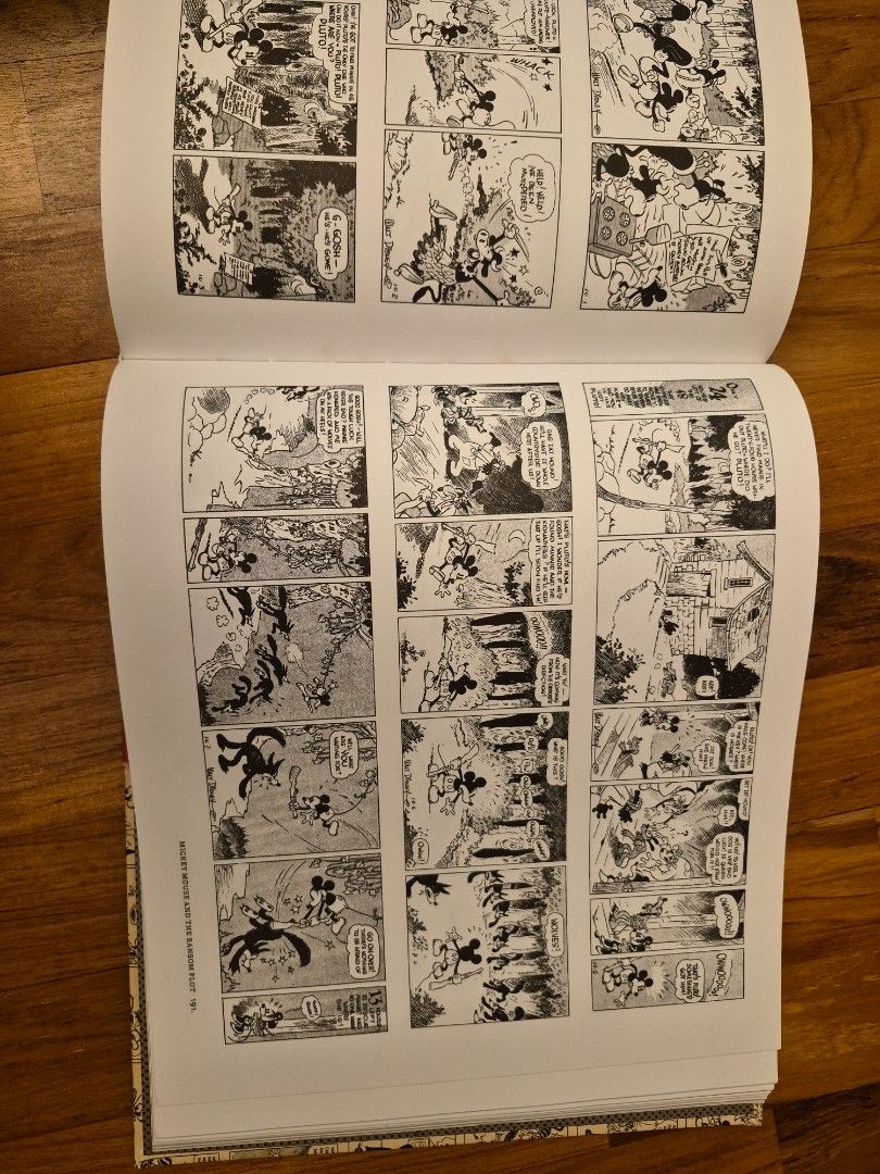 Walt Disney's Mickey Mouse Comic Book: Race To Death Valley, Hobbies ...