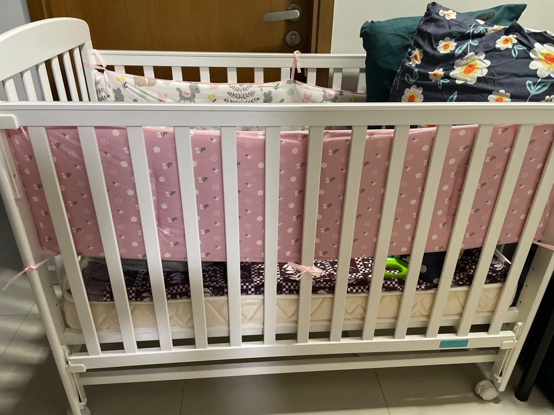 [Jarrons & Co] Happy Star 5-in-1 Convertible Baby Cot - Dropside ...