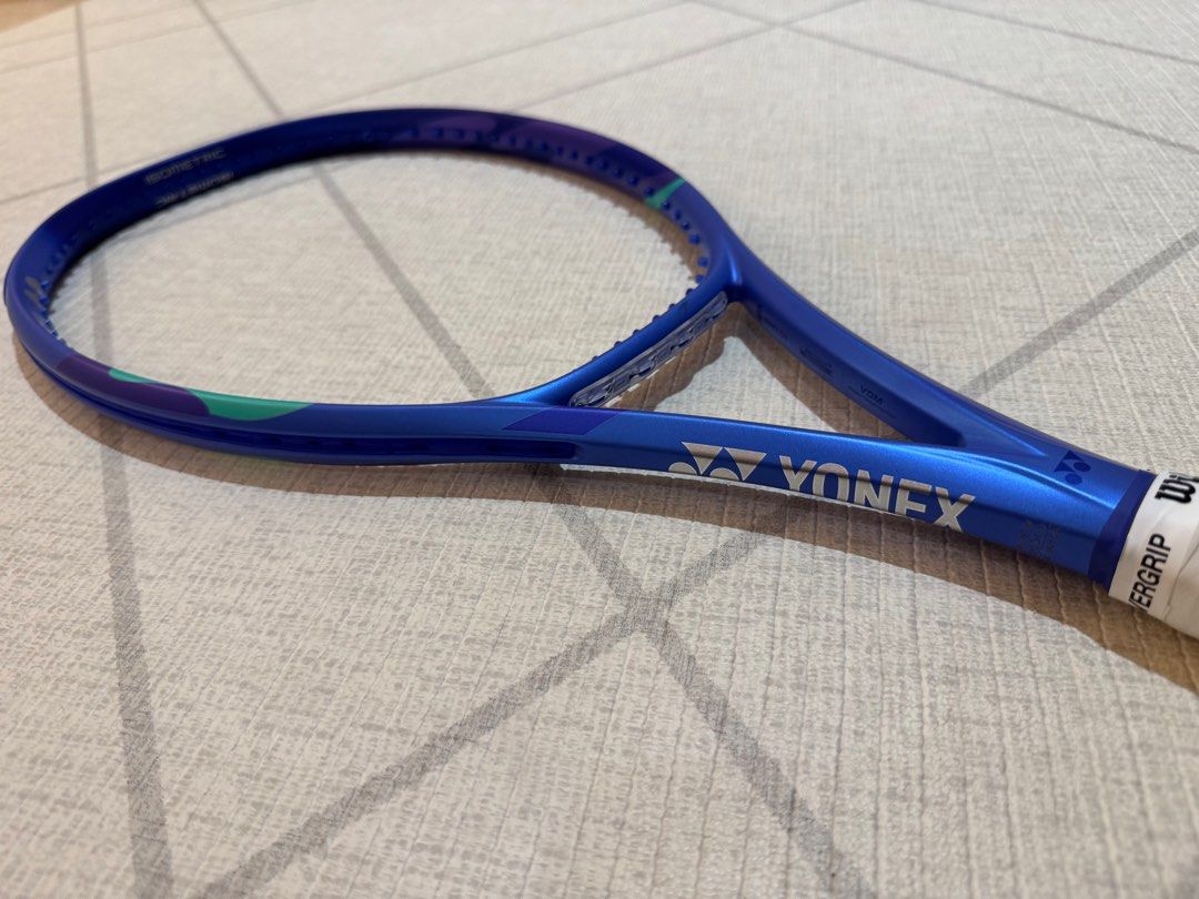Yonex Ezone 98 Tour 2025 (L3), Sports Equipment, Sports & Games, Racket ...