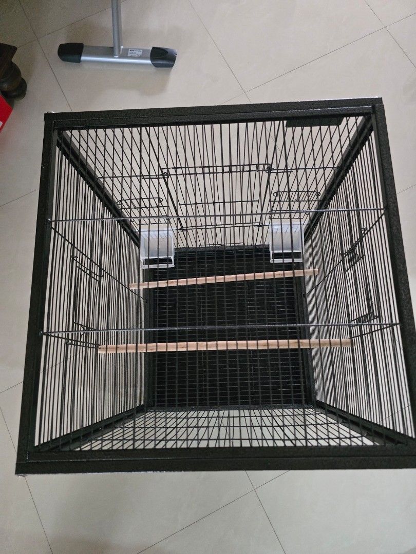 Black Bird Cage with Wheels, Pet Supplies, Homes & Other Pet ...