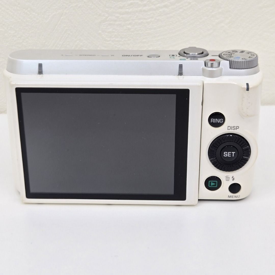 CASIO EXILIM Digital Camera EX-ZR1300 White 599 yen, Photography, Cameras on Carousell