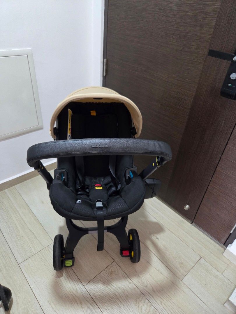 Doona i Car Seat & Stroller - Sahara Sand, Babies & Kids, Going Out ...