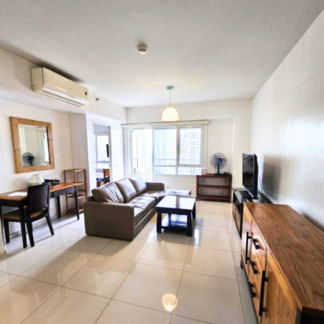 FOR RENT: 1-BEDROOM UNIT IN SENTA CONDOMINIUM, LEGAZPI VILLAGE, MAKATI ...