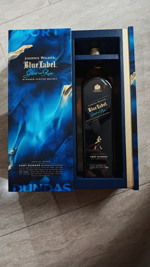 Johnnie Walker Blue Label Ghost and Rare Port Dundas, Food & Drinks ...