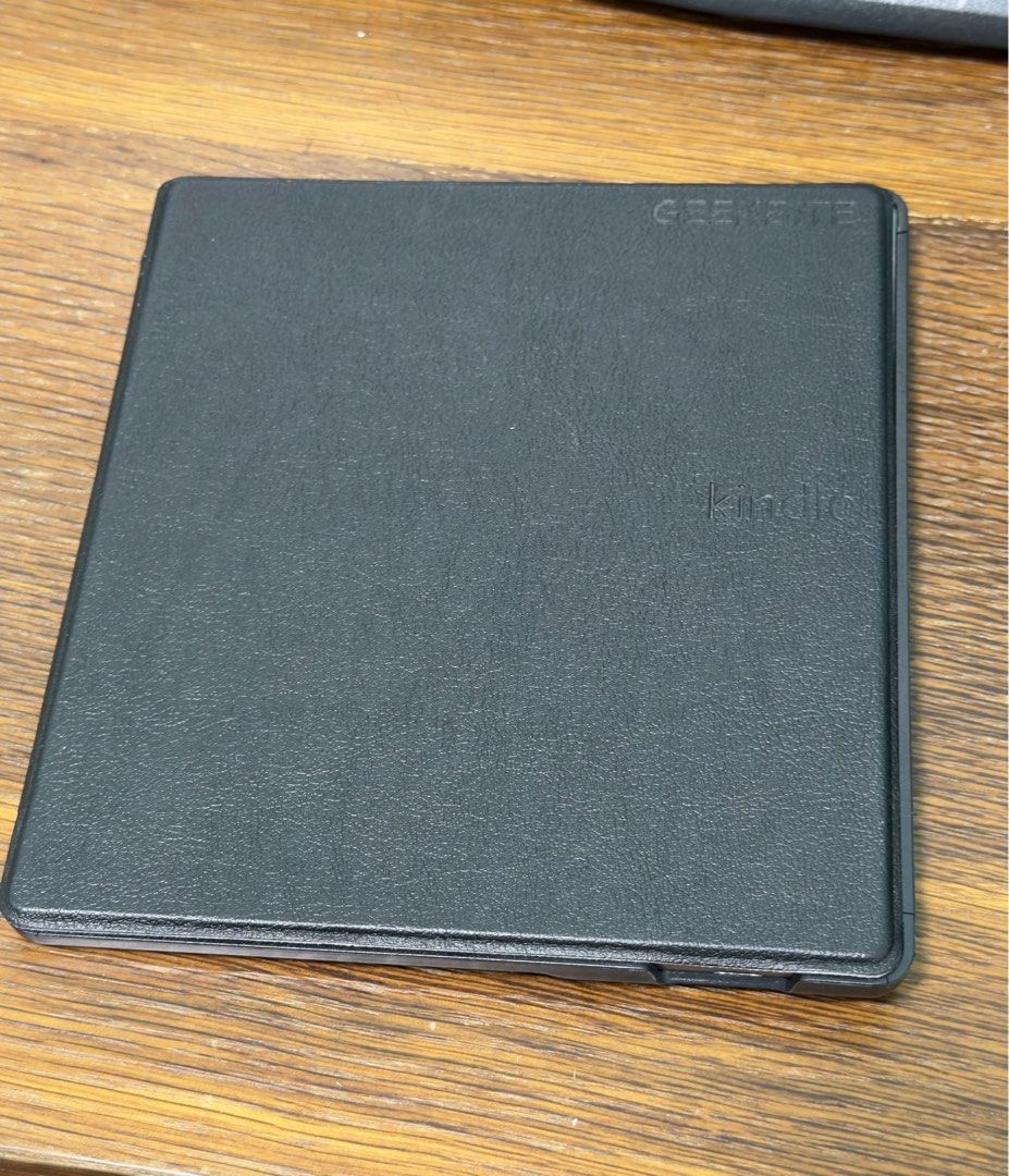 Kindle Oasis E-reader with Cover, Mobile Phones & Gadgets, E-Readers on ...