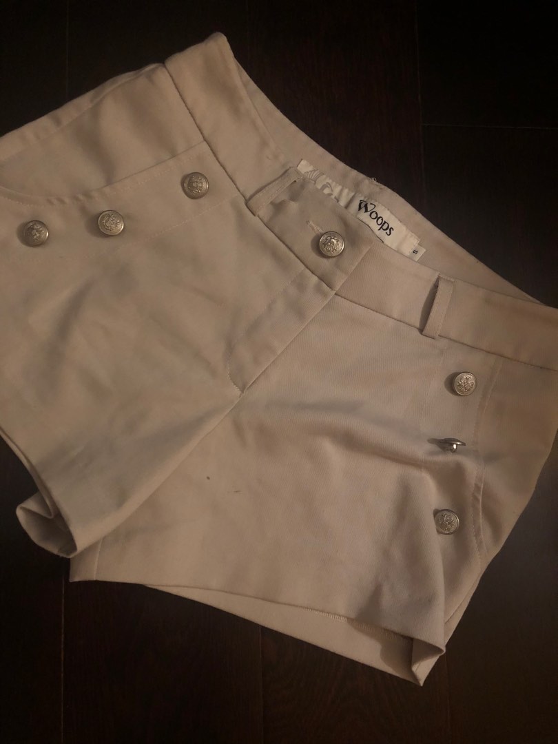 low waist shorts with buttons, Women's Fashion, Bottoms, Shorts on ...