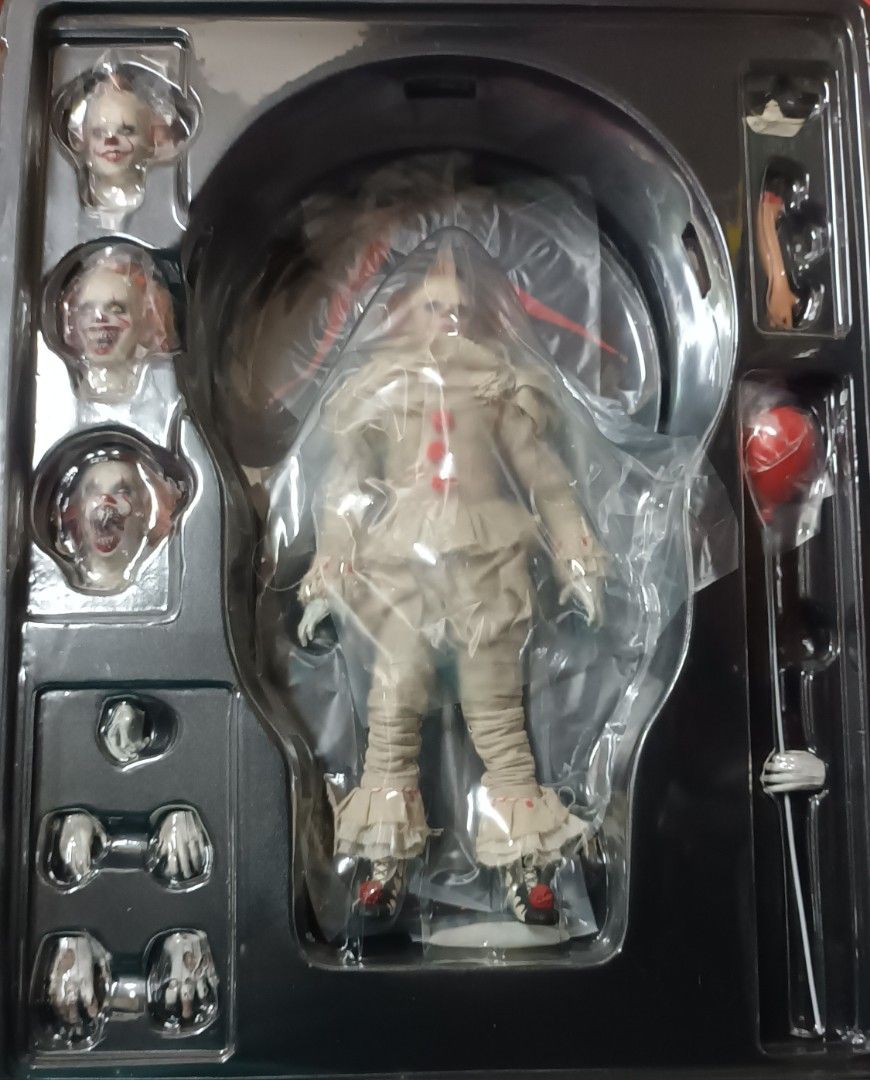 Mezco Toyz 出品的ONE:12 Collective 系列的 Pennywise (潘尼懷斯) 可動人偶 史蒂芬·金 Stephen King, 興趣及遊戲, 玩具 & 遊戲類 ...