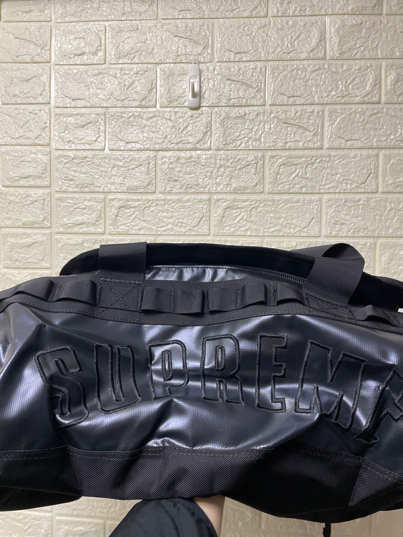 Supreme x The North Face Arc Logo Small Base Camp Duffle Bag, 男裝, 袋, 腰袋 ...